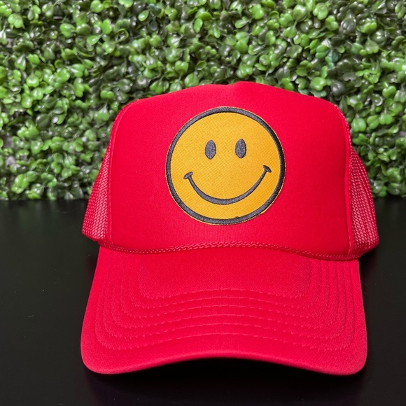 Accessories | New Smiley Face Red Cap Hat 5 Panel Trucker Snapback ...